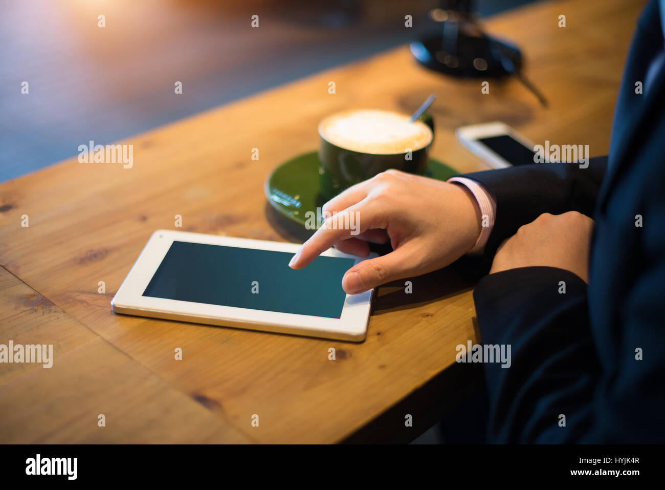 hand with computer tablet close up Stock Photo - Alamy
