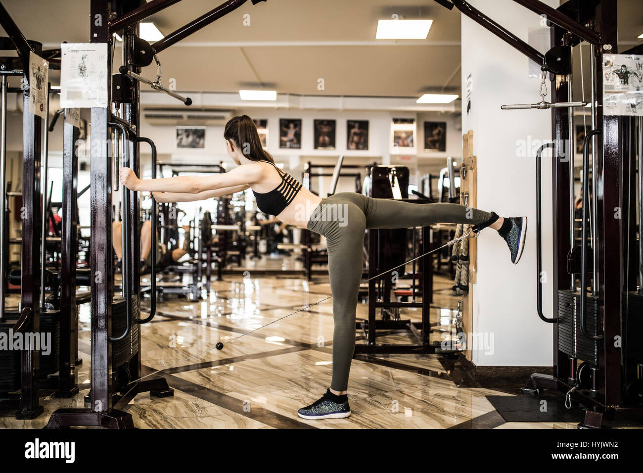 Cable crossover workout hi-res stock photography and images - Alamy