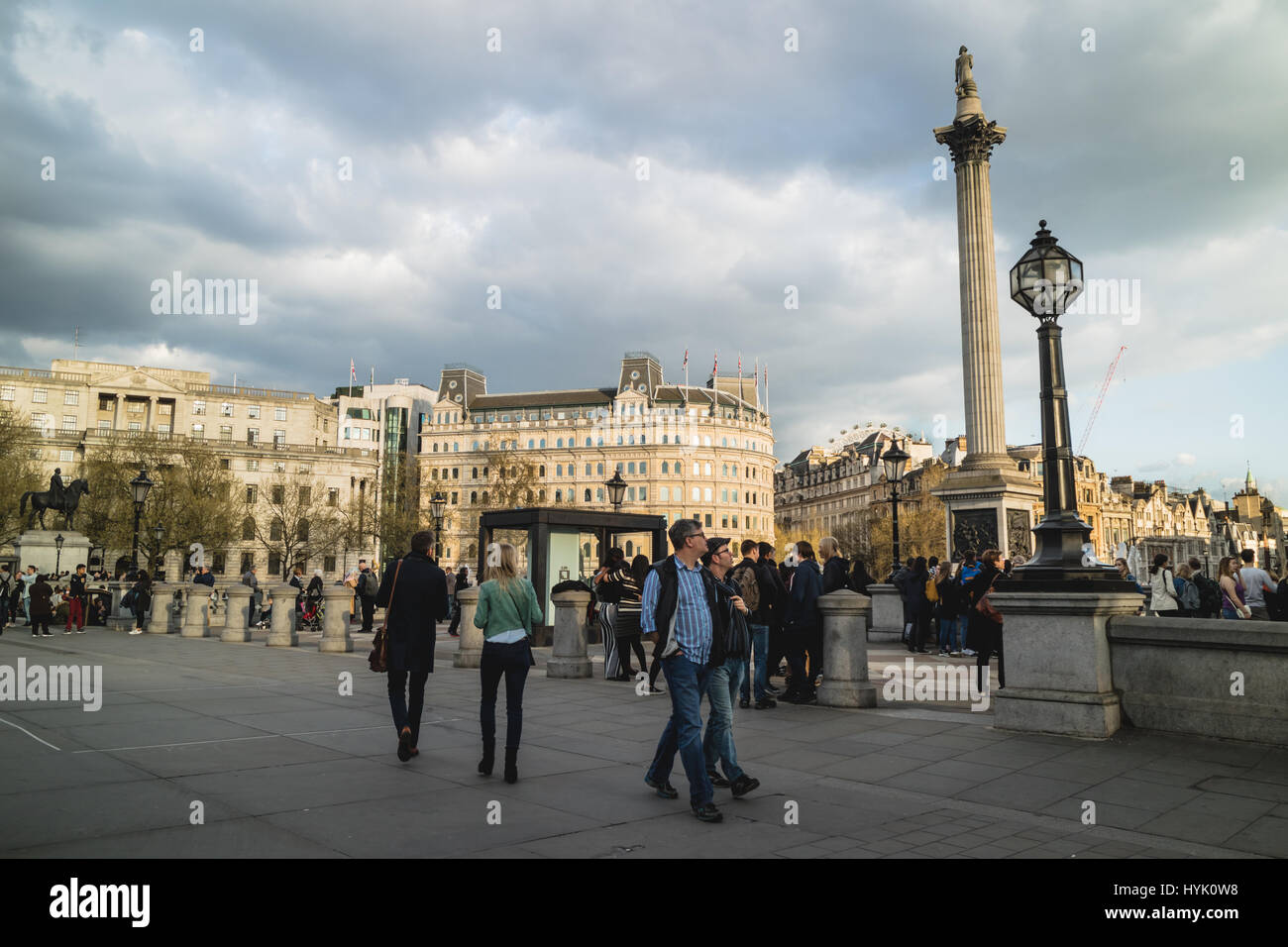 Trafalgar square monuments hi-res stock photography and images - Alamy