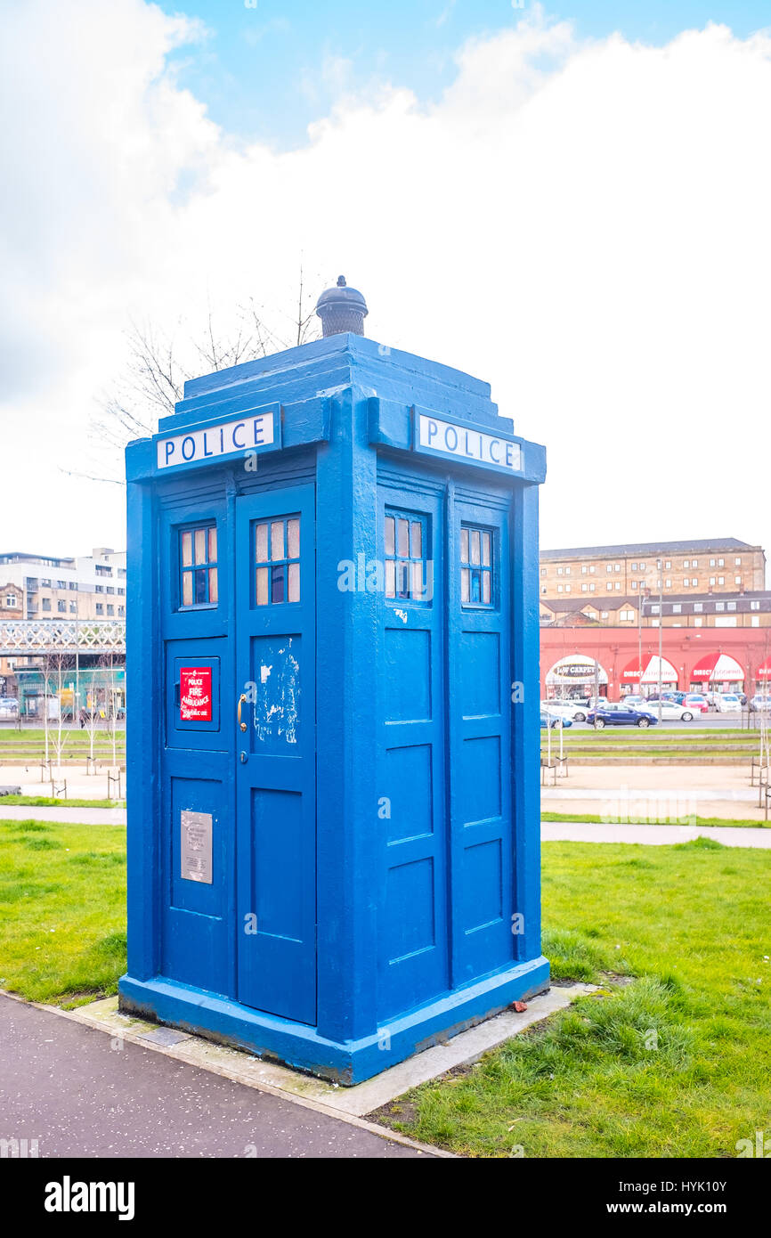 Traditional old british blue police hi-res stock photography and images ...