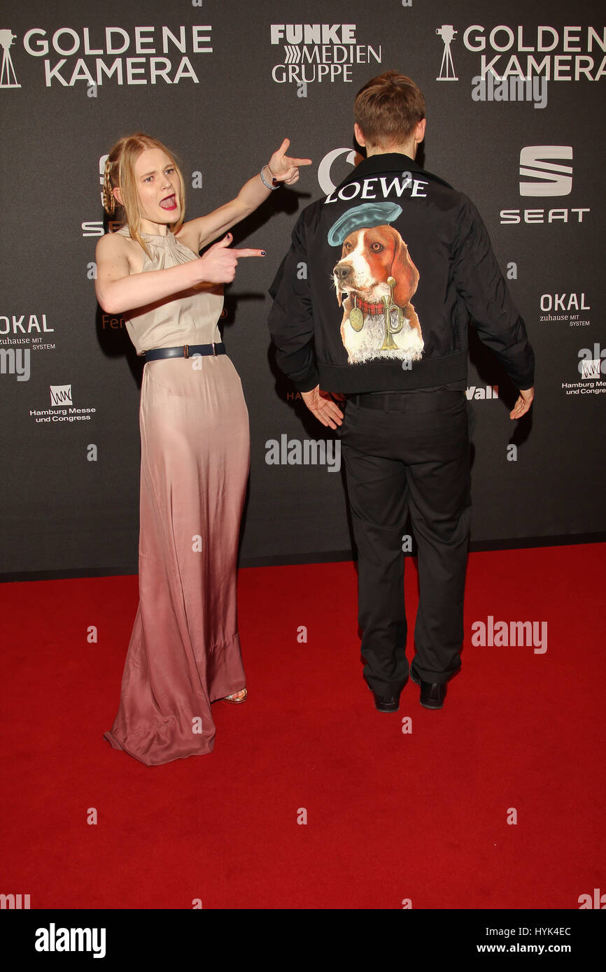 Goldene kamera golden camera 2017 messe hamburg jonas nay hamburg hi ...