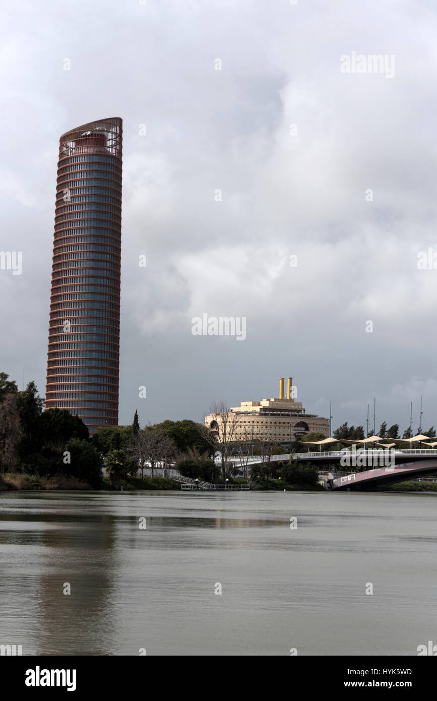 Seville's controversial new 180m skyscraper the Torre Pelli or Seville ...