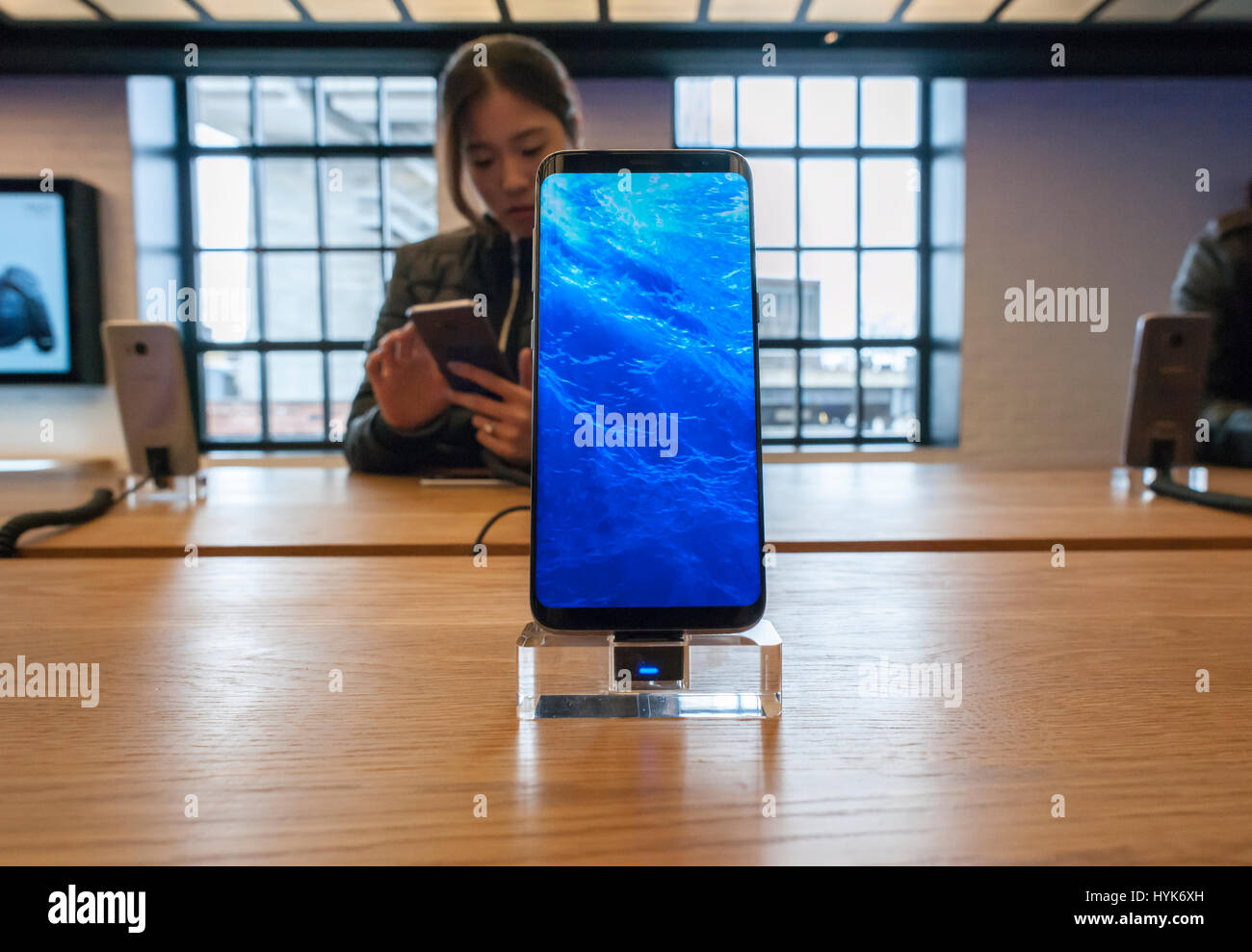 Exploding batteries hi-res stock photography and images - Alamy