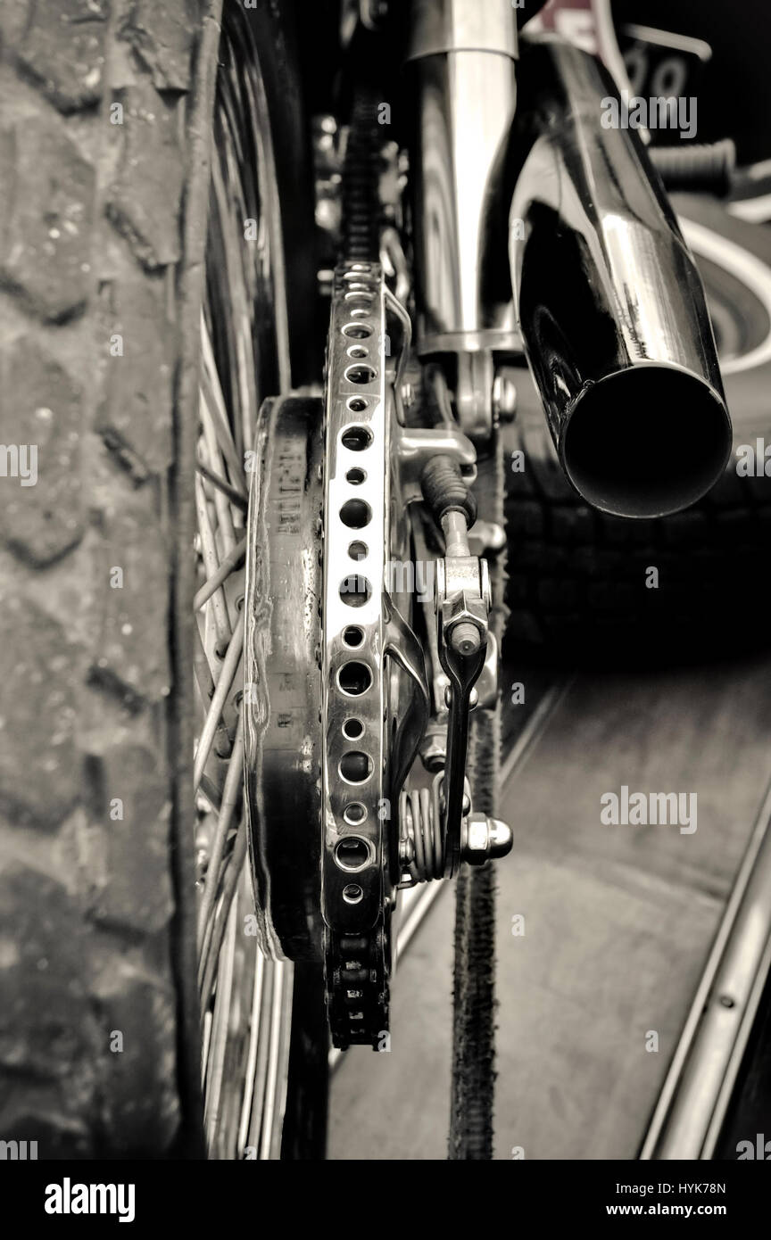 Assembly motorcycle hi-res stock photography and images - Alamy