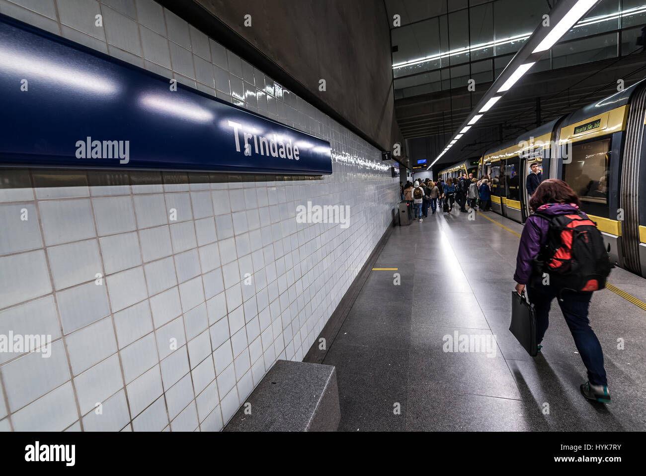 Passengers in porto underground tube hi-res stock photography and ...