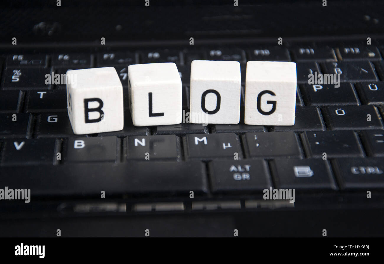 the word blog on a keyboard Stock Photo - Alamy