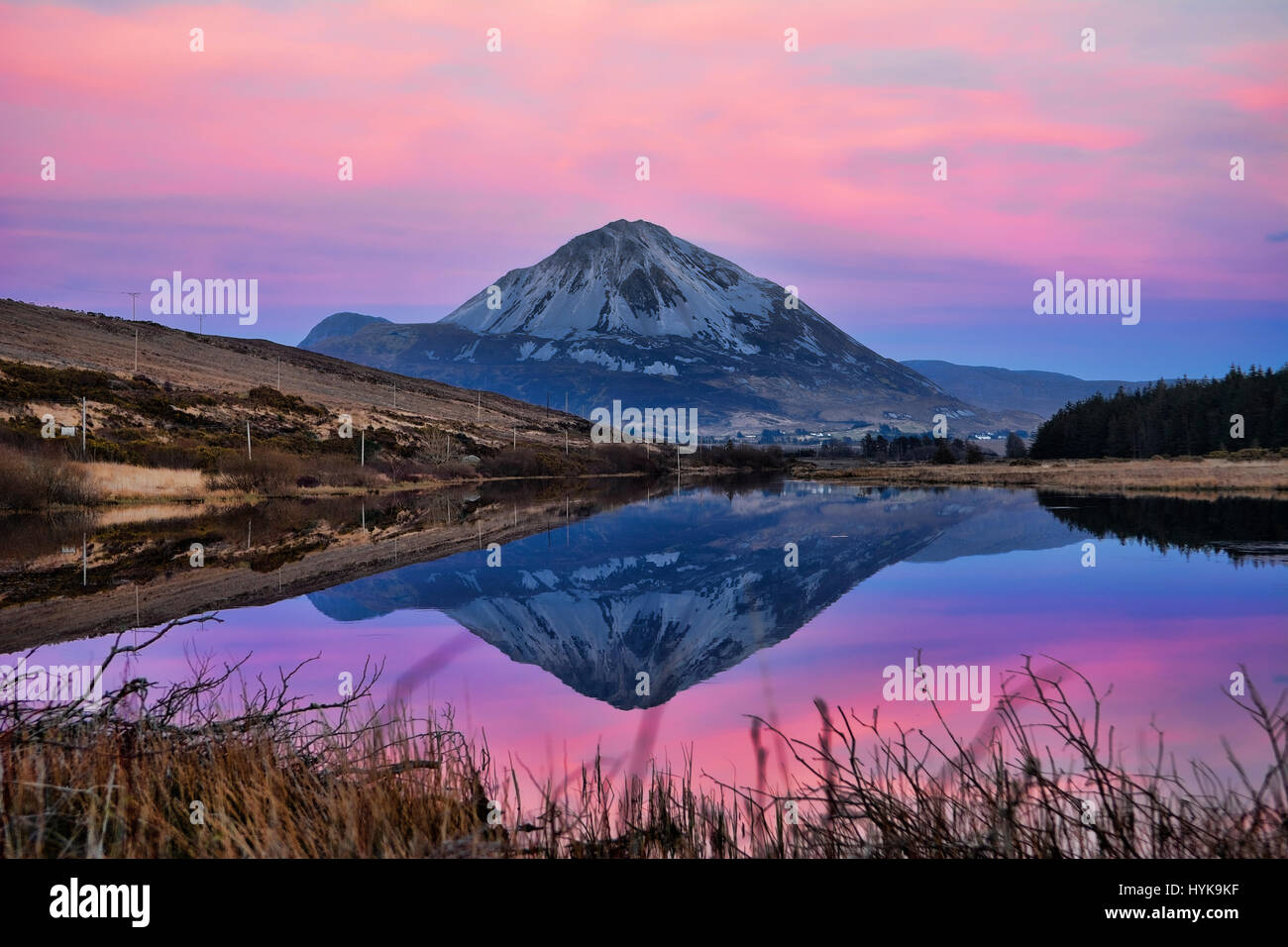 Errigal Mountain Sunset Gweedore Dunlewey Donegal Ireland Stock Photo ...