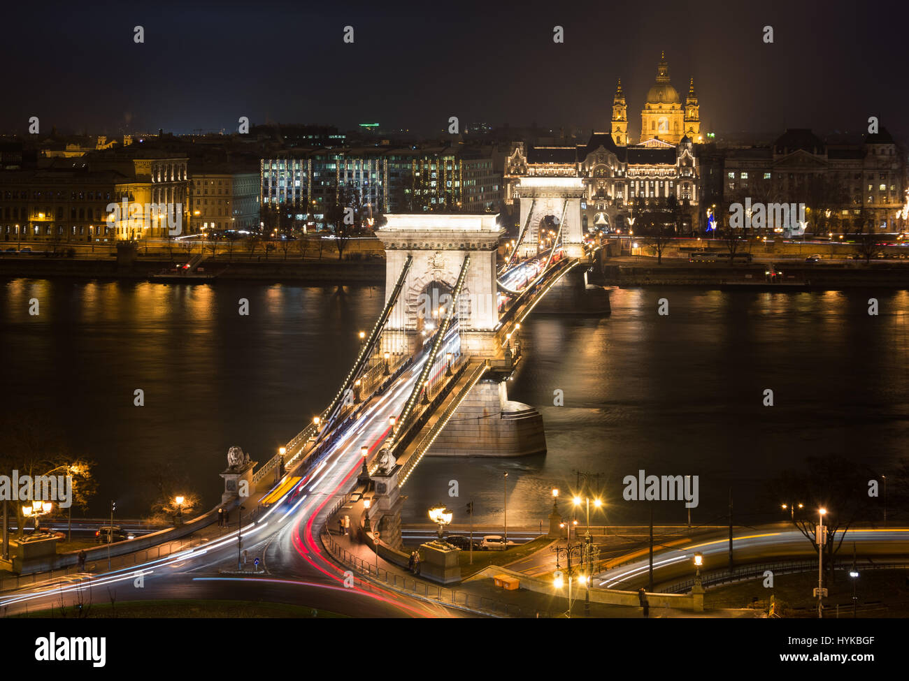 Night winter view of Chain Bridge with Castle in background, Budapest ...