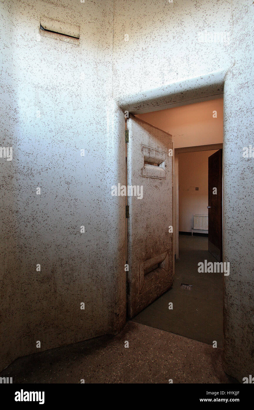 Seclusion cell. SHOCKING photos show the abandoned remains of Britain’s ...