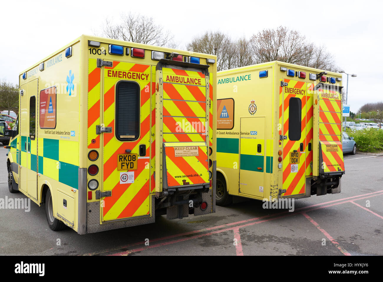 Ambulance outside accident and emergency Stock Photo - Alamy