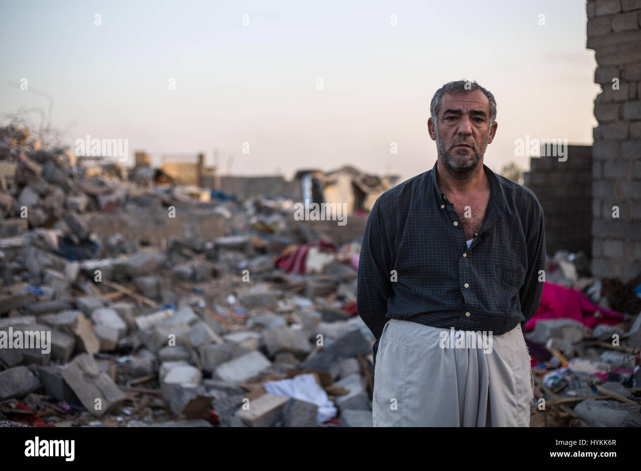 Killed trying to escape hi-res stock photography and images - Alamy