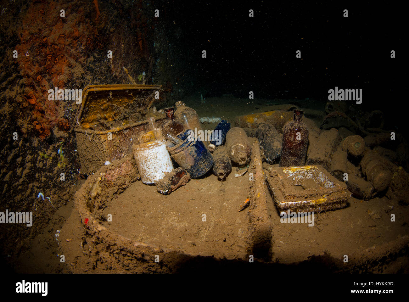 Ww2 sea mines hi-res stock photography and images - Alamy