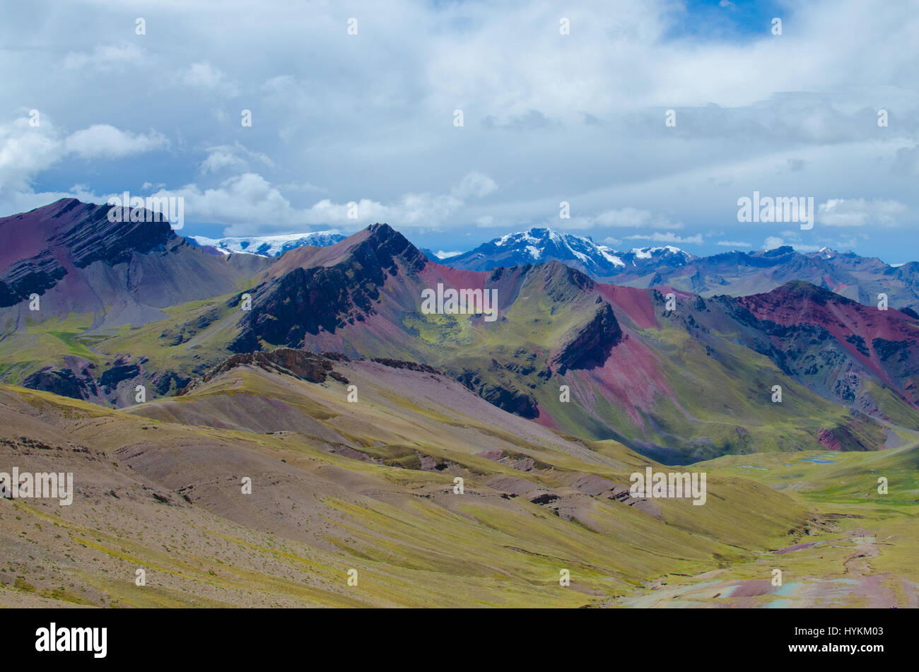 VINICUNCA MOUNTAIN, PERU: STUNNING pictures have revealed one of the ...