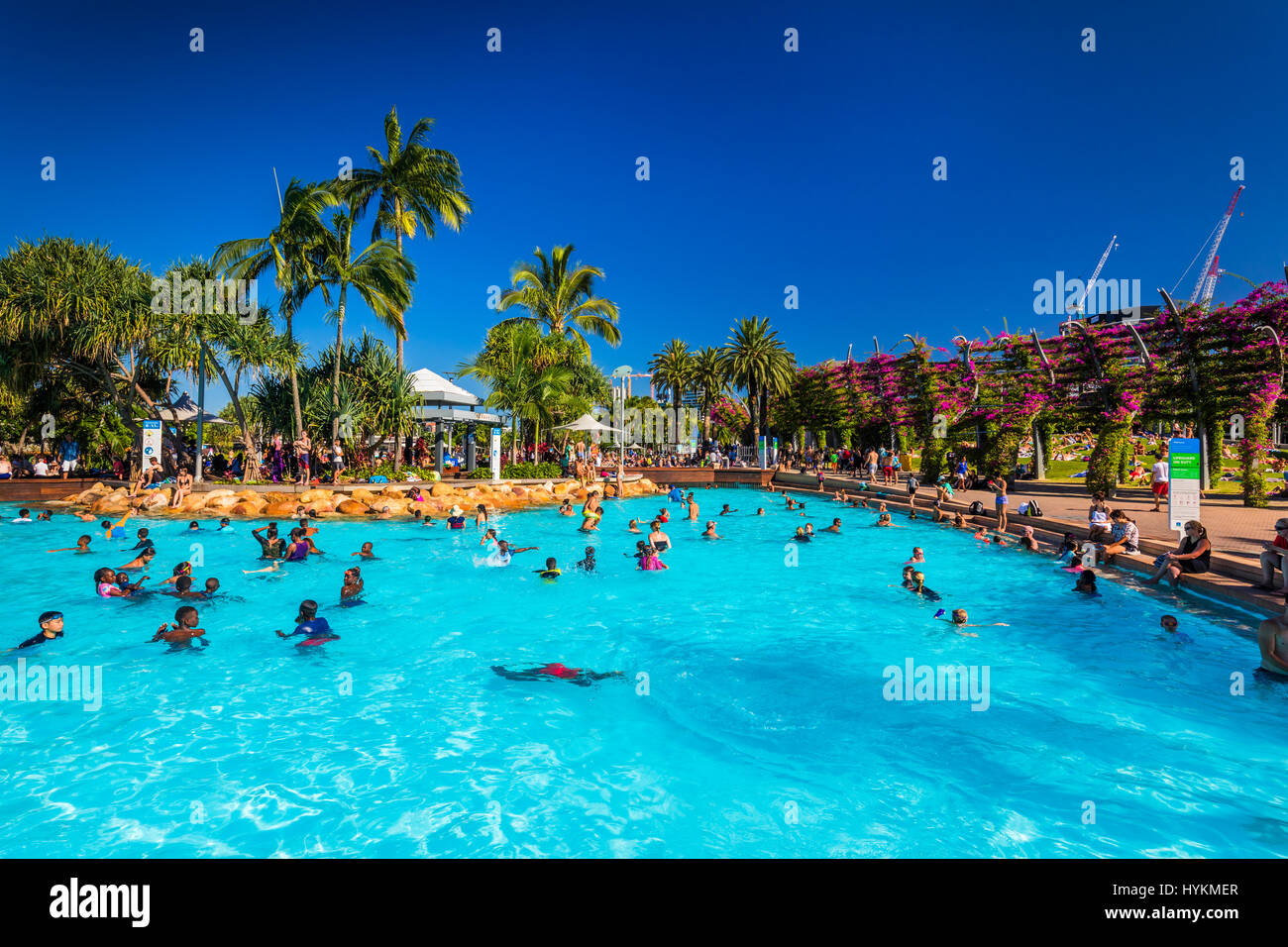 BRISBANE, AUS - DEC 29 2016: Streets Beach in South Bank Parkland. It's ...