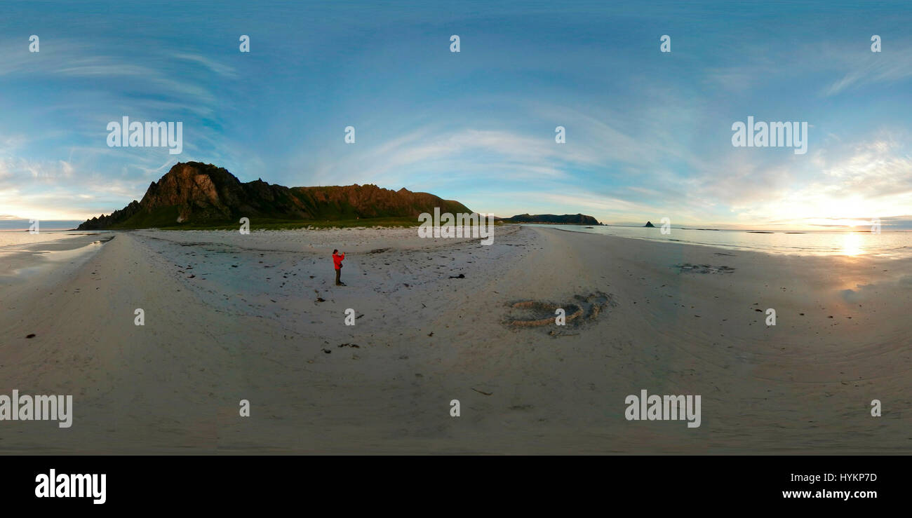 180 strand hi-res stock photography and images - Alamy