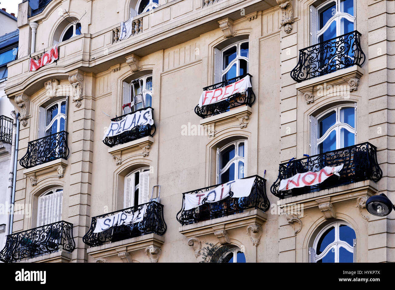 Streamers on building hi-res stock photography and images - Alamy