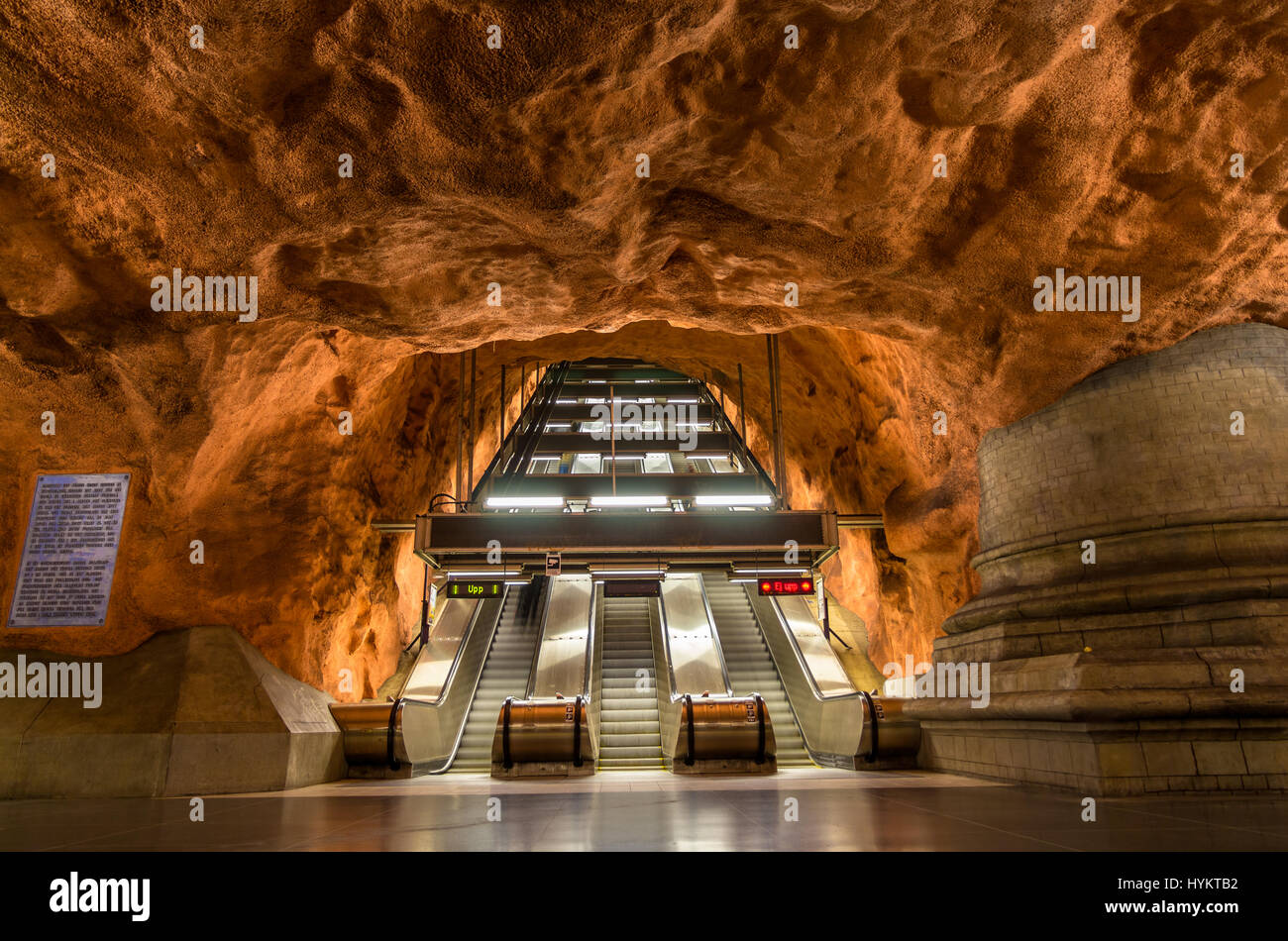 Interior of Radhuset station, Stockholm metro Stock Photo - Alamy