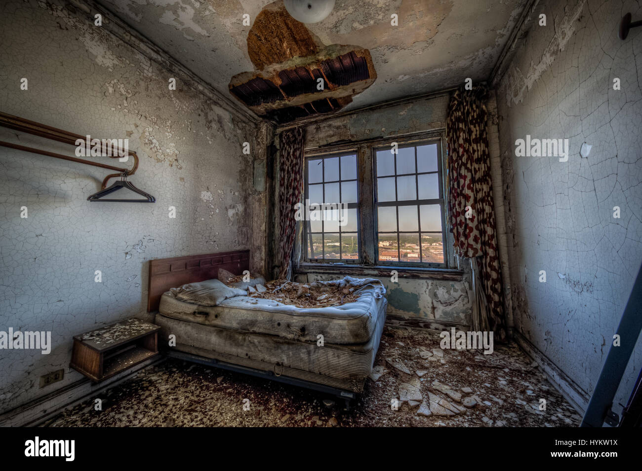 BIRMINGHAM, ALABAMA, USA: In this bedroom the roof has collapsed ...