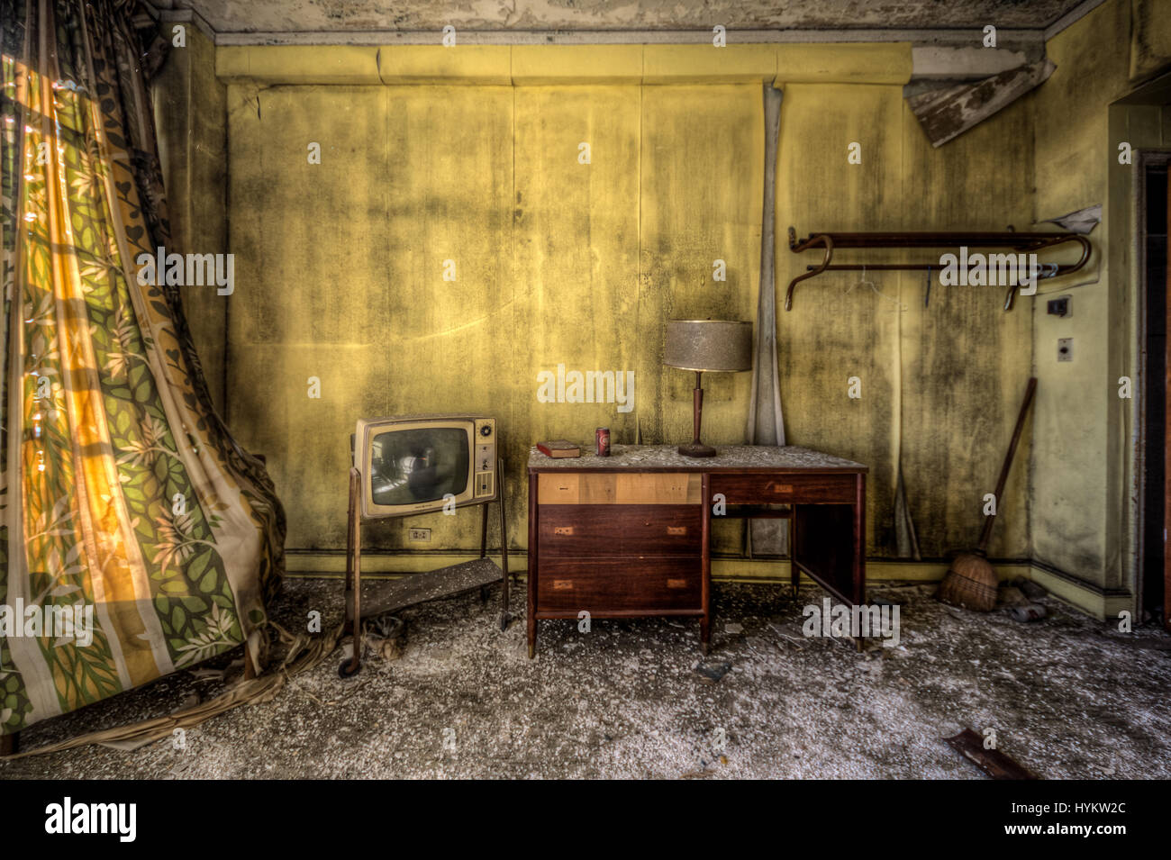 BIRMINGHAM, ALABAMA, USA: One of many rotting rooms in the hotel that ...