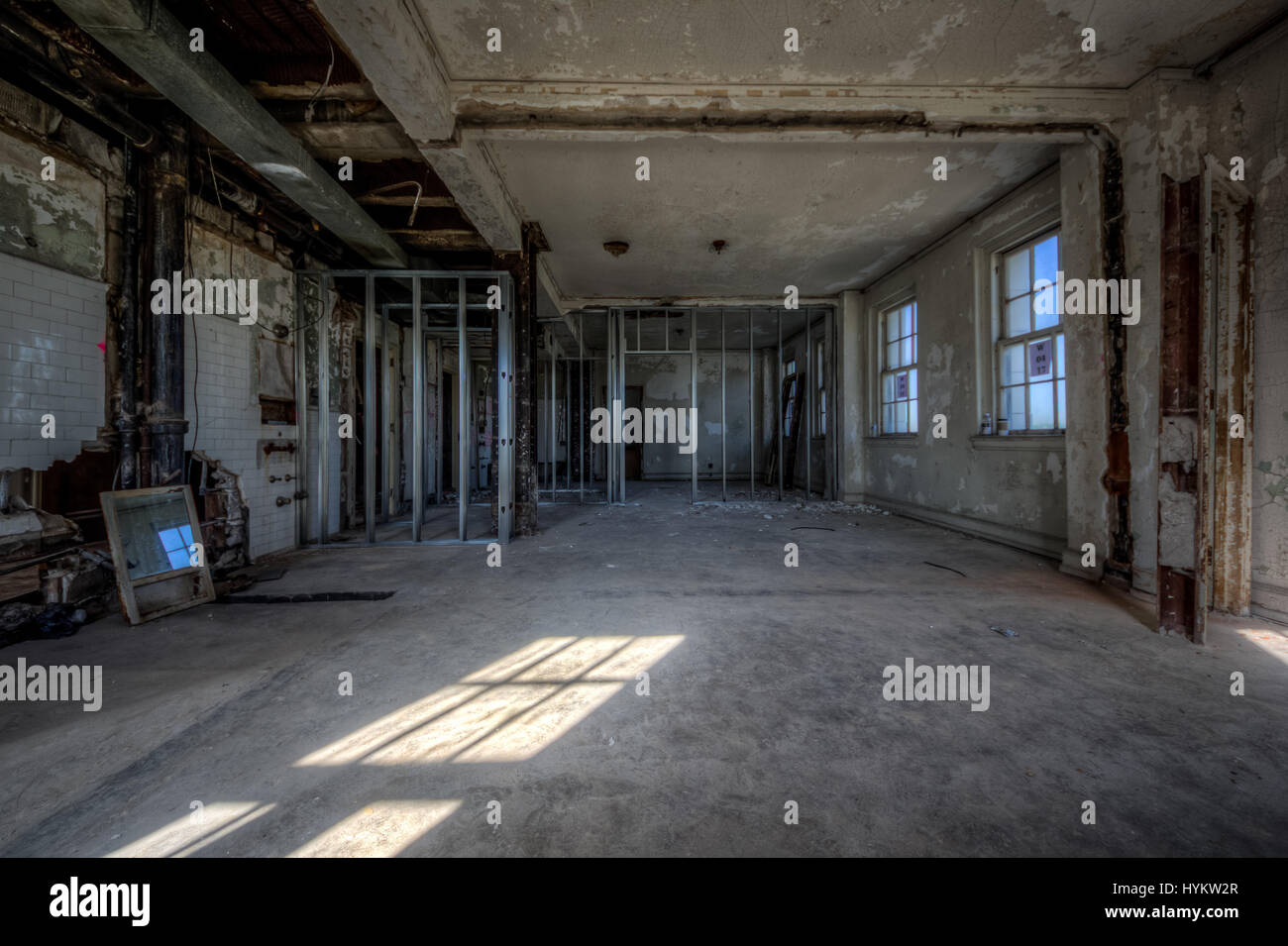 BIRMINGHAM, ALABAMA, USA: One of many rotting rooms in the hotel that ...