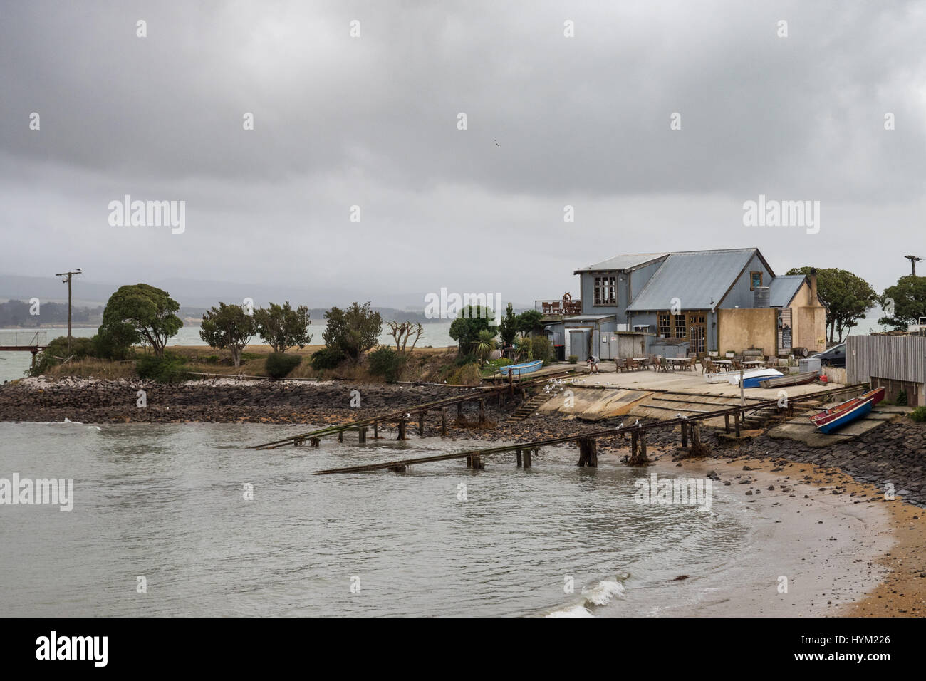 Moeraki village hi-res stock photography and images - Alamy
