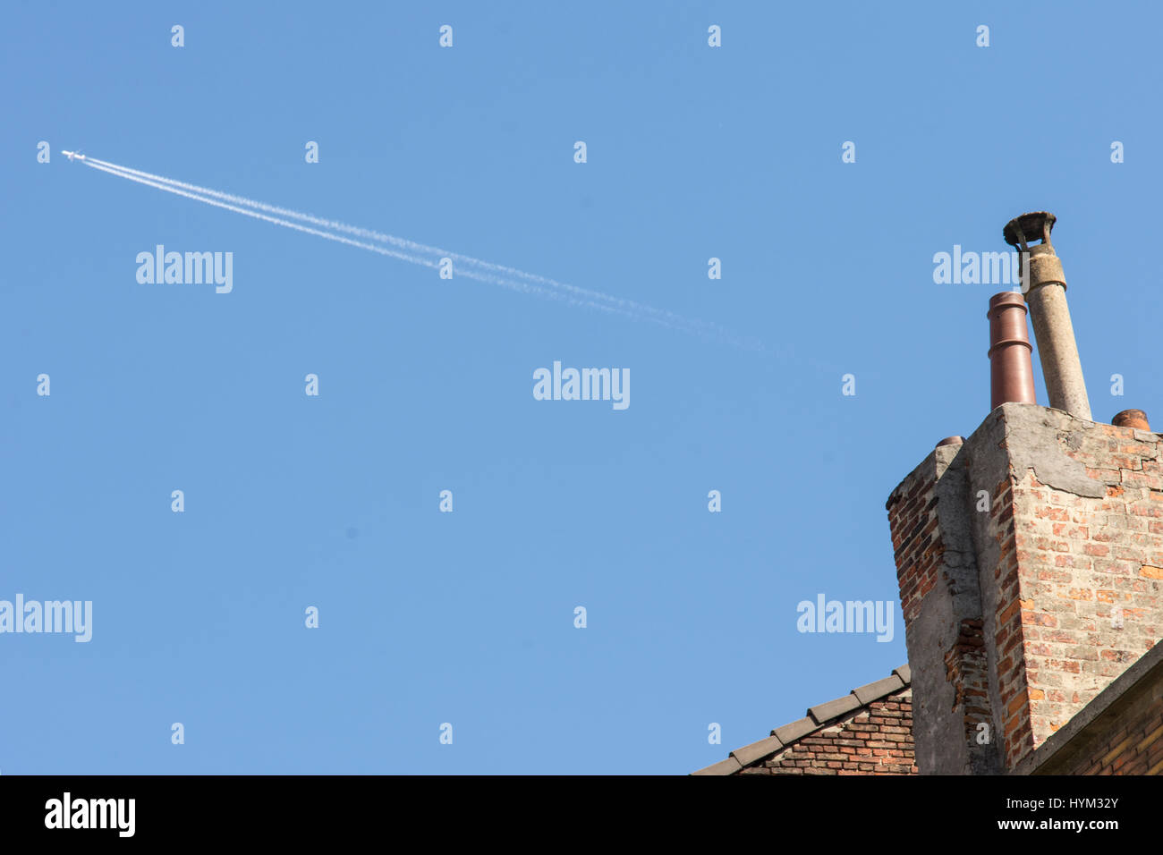 Chimney architecture hi-res stock photography and images - Alamy