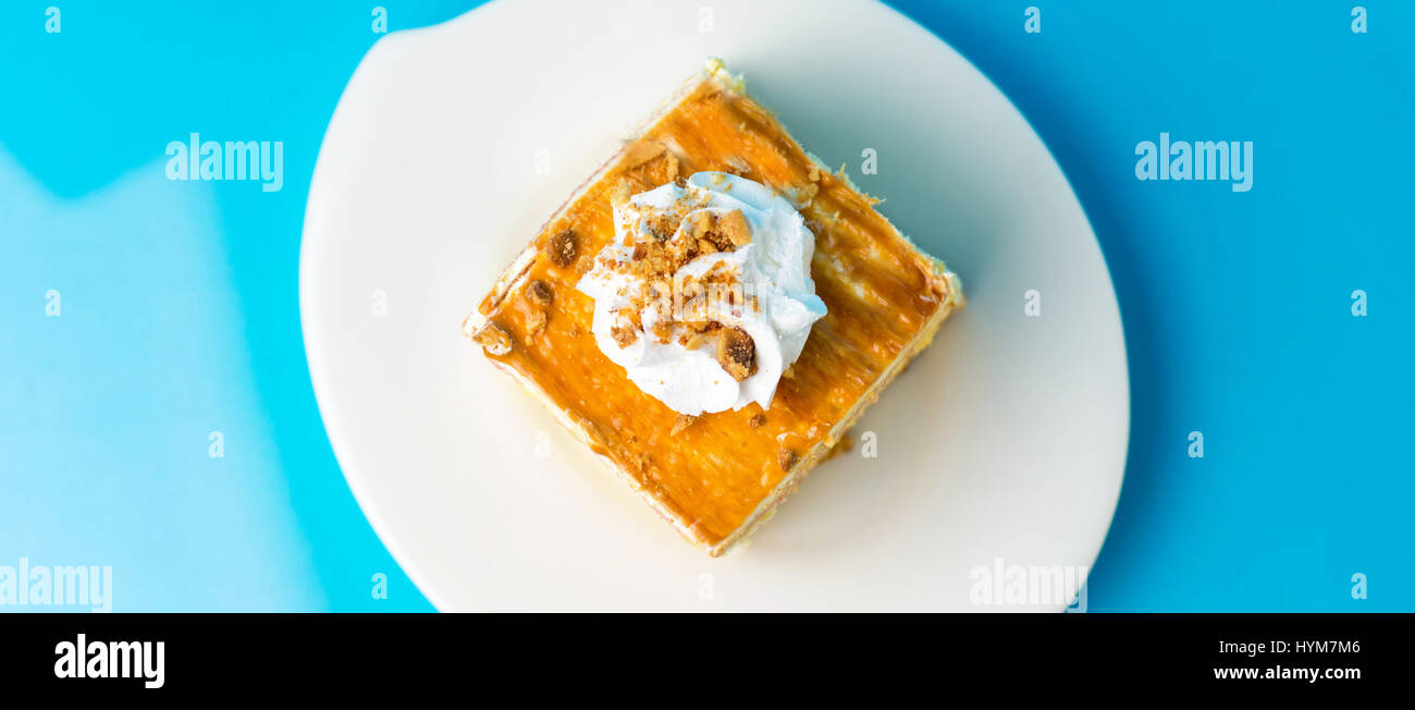 Cake slice top view hi-res stock photography and images - Alamy