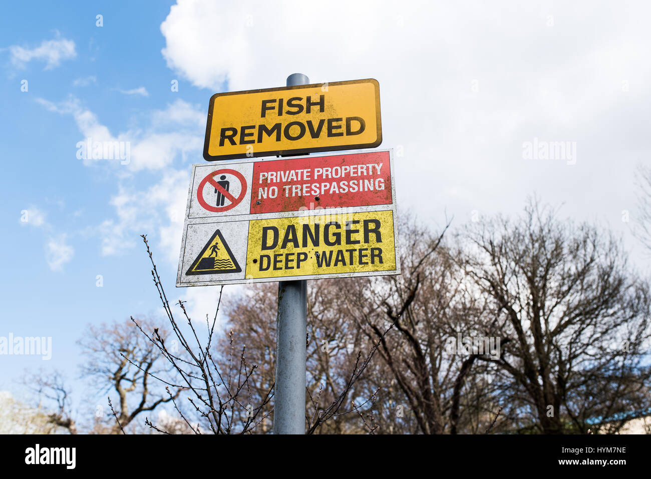 Fish removed sign hi-res stock photography and images - Alamy