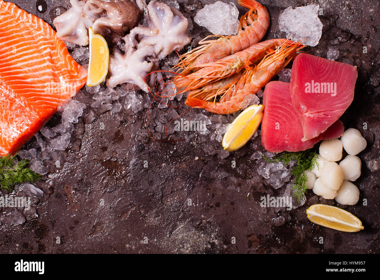 Seafood on the ice Stock Photo - Alamy