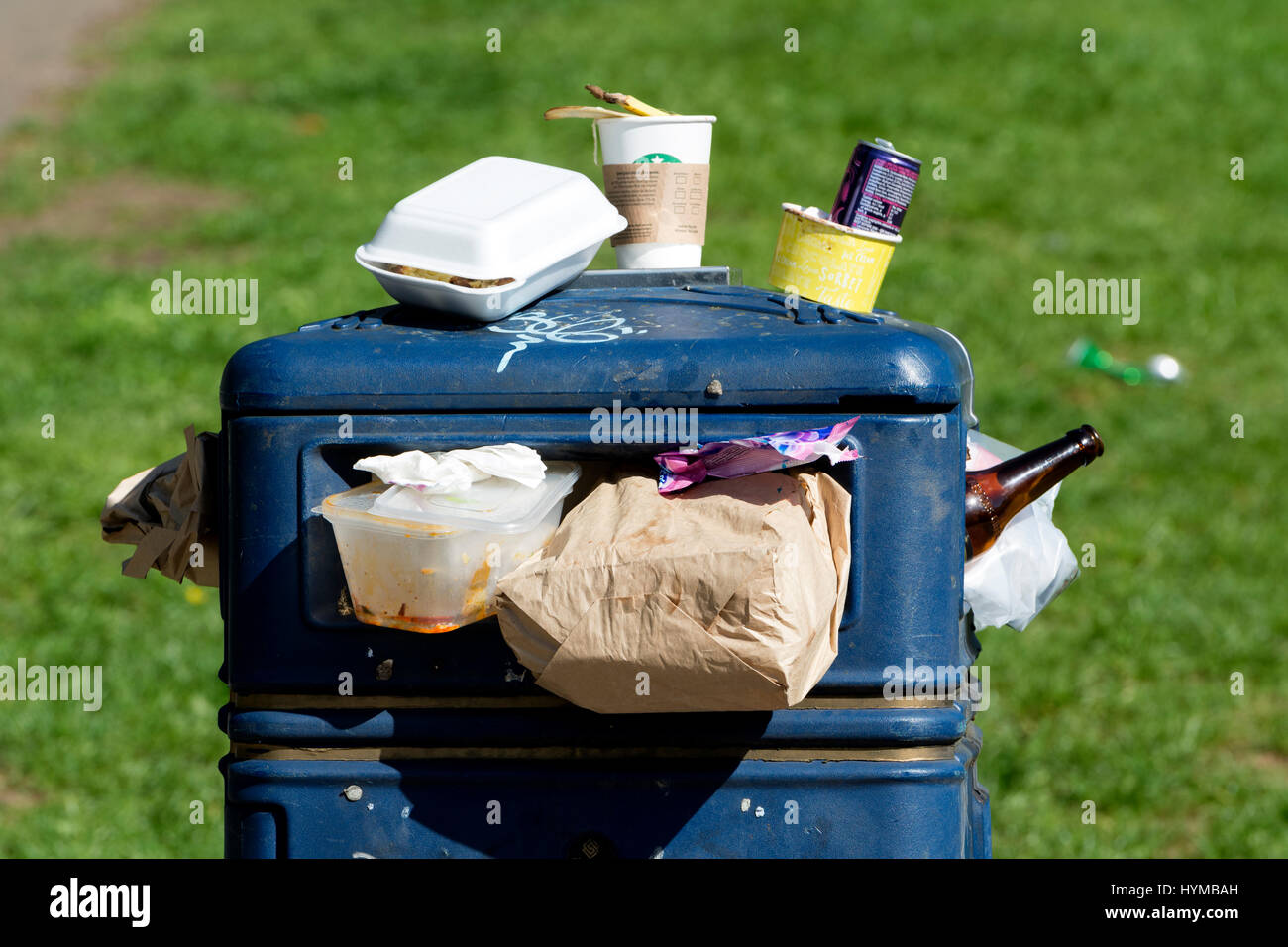 Tidiness. An overflowing litter bin, Bristol, UK Stock Photo - Alamy Tidiness. An overflowing litter bin, Bristol, UK Stock Photo - Alamy