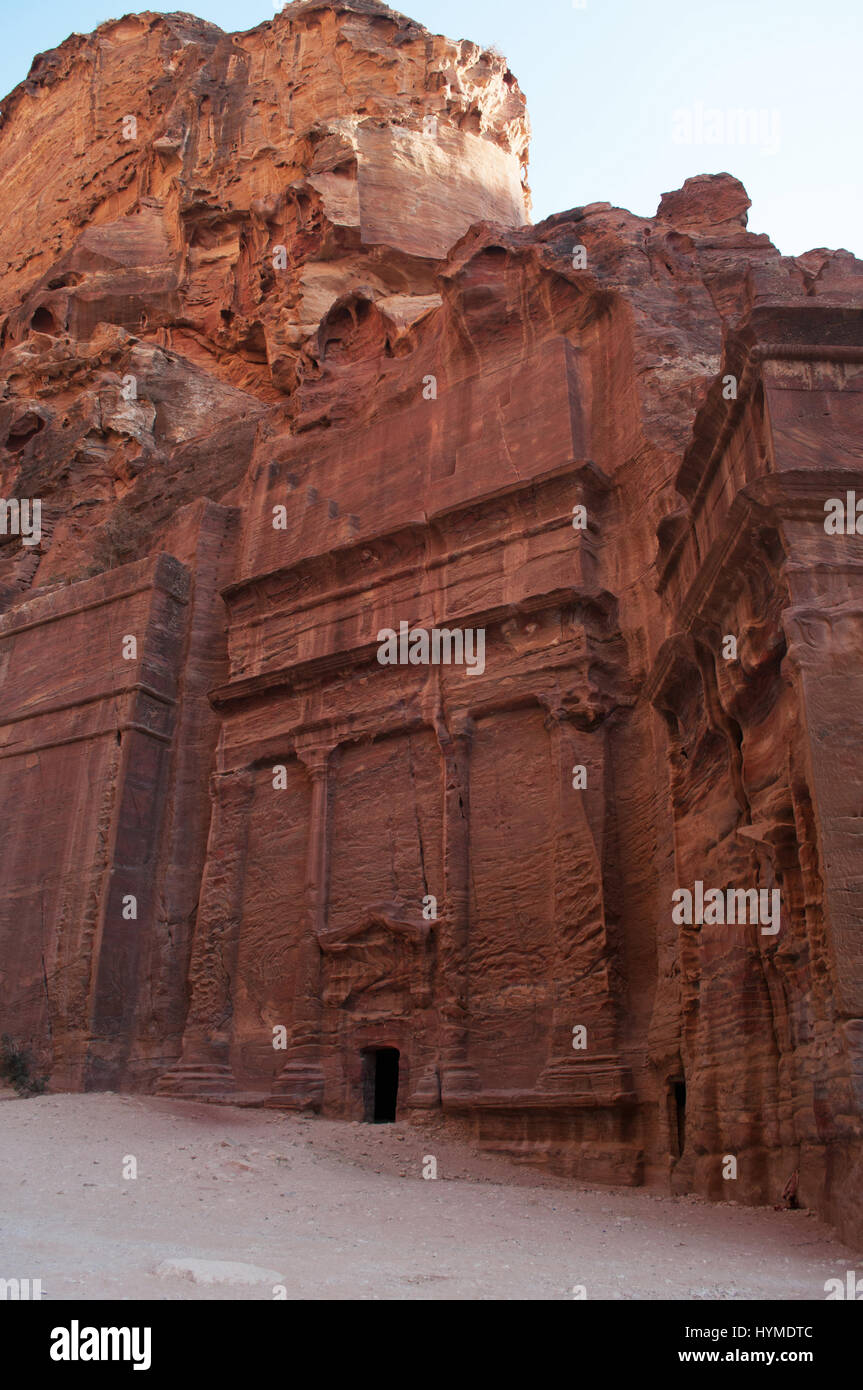 Jordan: red tomb along the Street of Facades, row of monumental ...