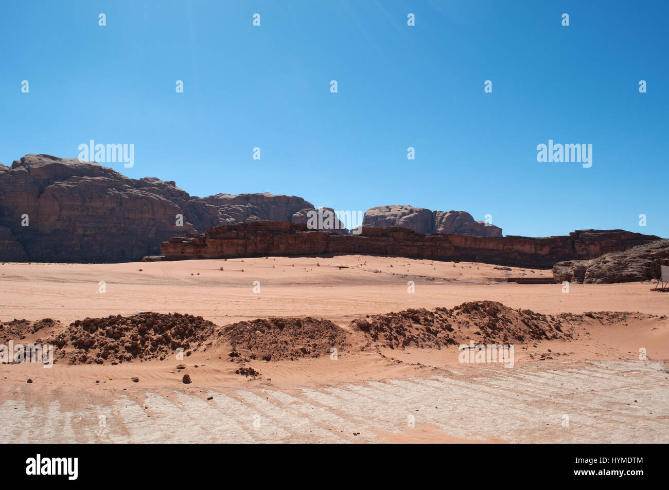 Jordanian landscape and desert of Wadi Rum, Valley of the Moon, a ...
