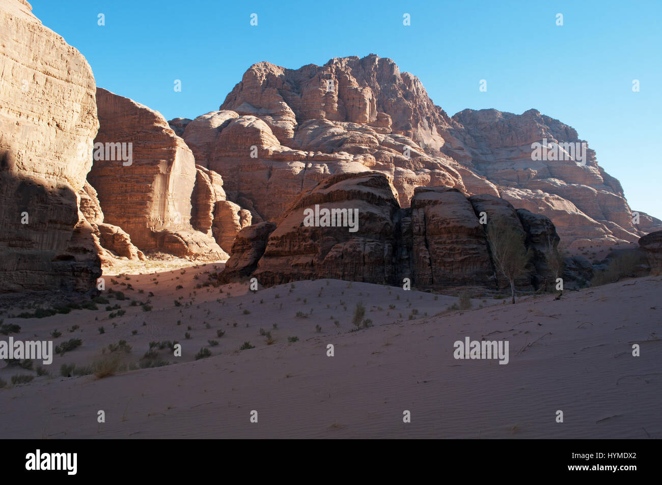Jordanian landscape and desert of Wadi Rum, Valley of the Moon, a ...
