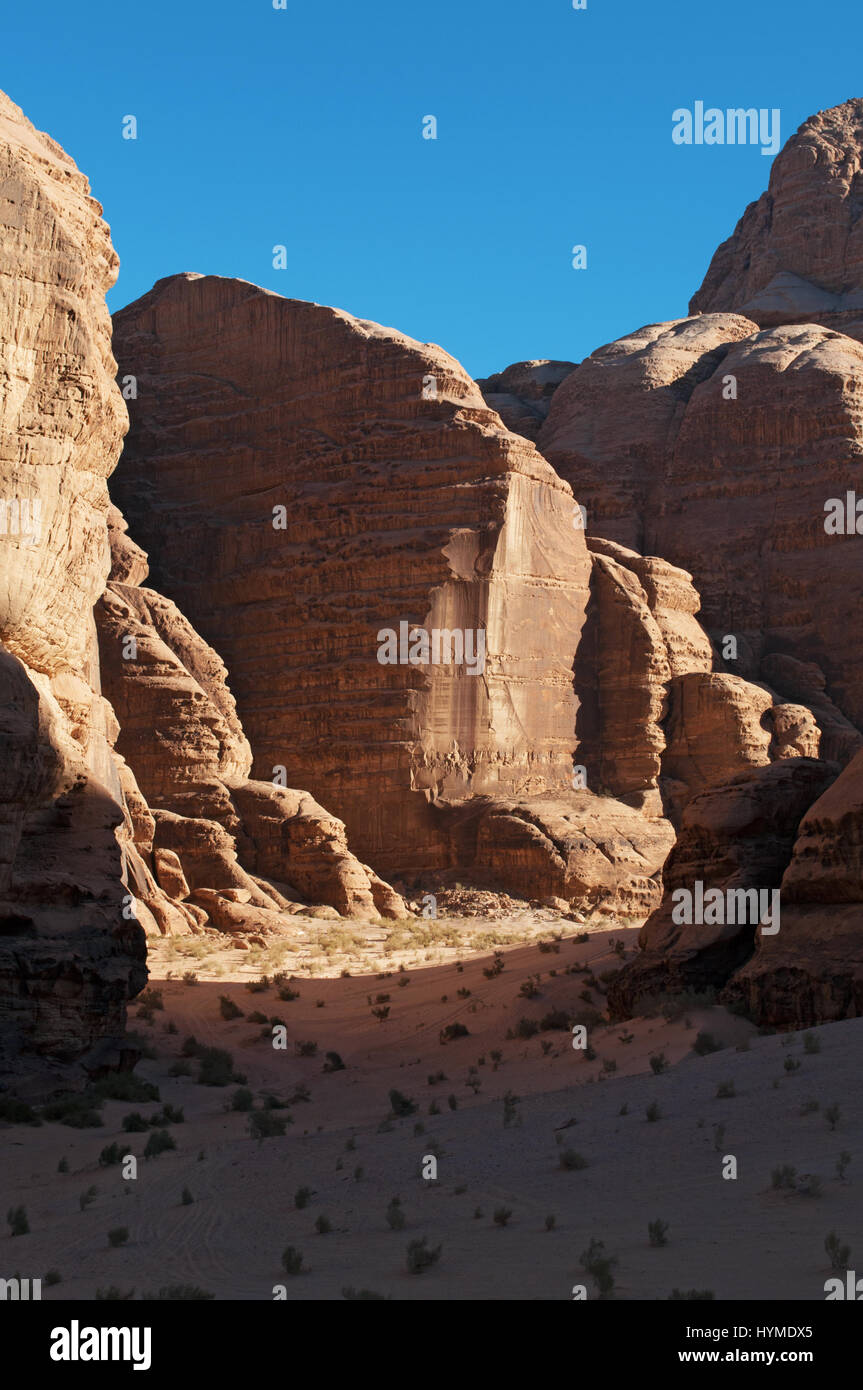 Jordanian landscape and desert of Wadi Rum, Valley of the Moon, a ...