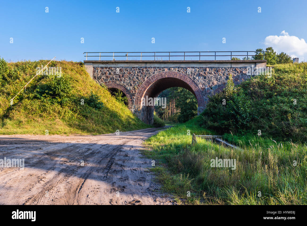 Bridge railway bridge country side hi-res stock photography and images ...