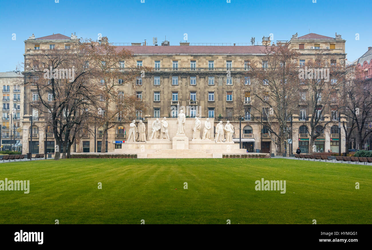 Kossuth square budapest hi-res stock photography and images - Alamy