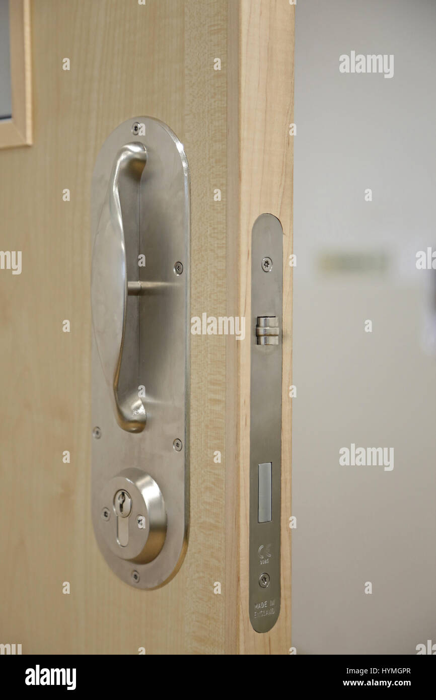 Ligature strangulation hi-res stock photography and images - Alamy