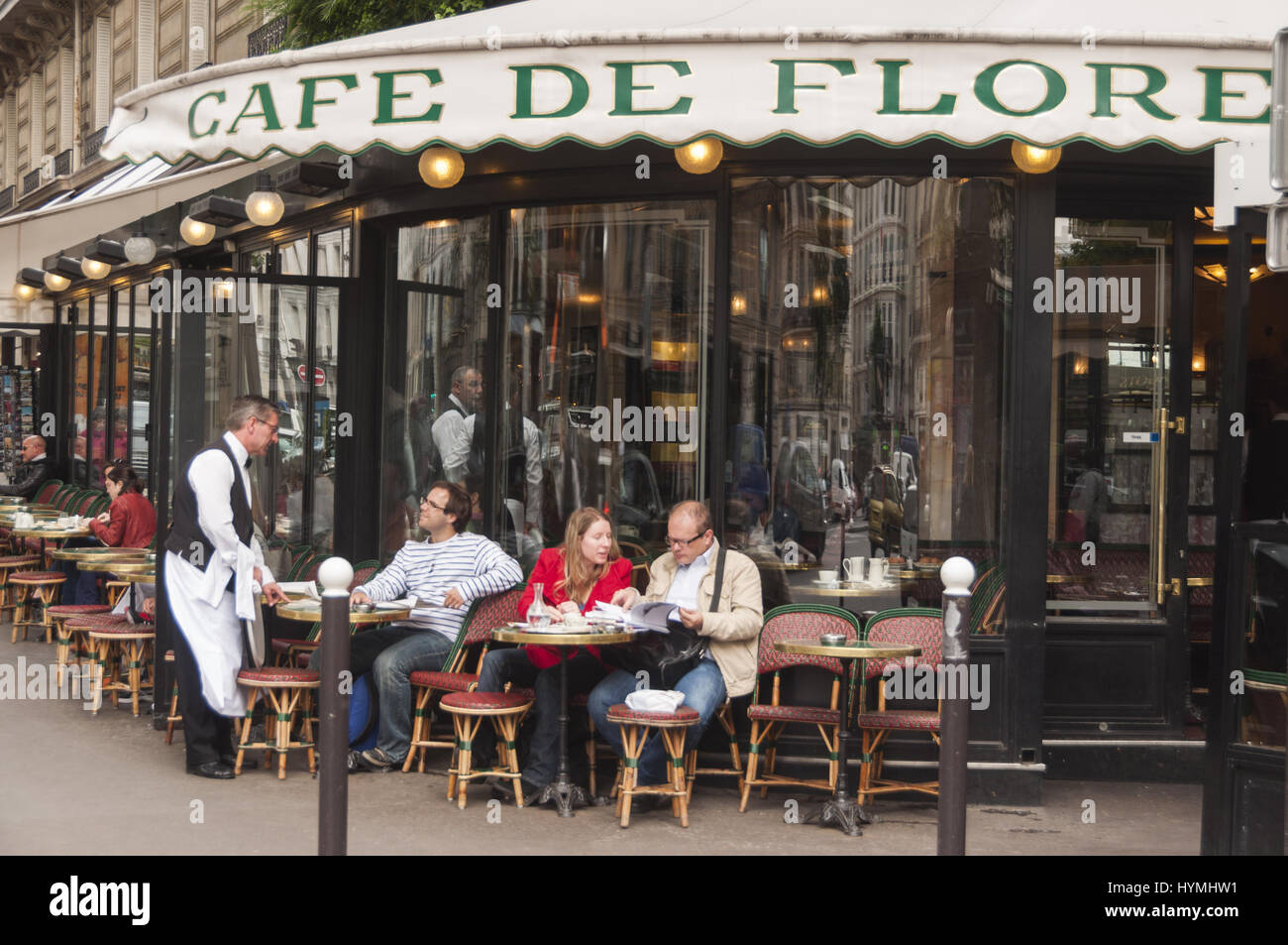 France, Paris, St Germain de Pres, Cafe de Flore, outdoor cafe Stock ...