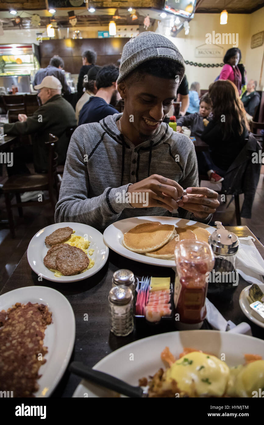 Diner vibes hi-res stock photography and images - Alamy