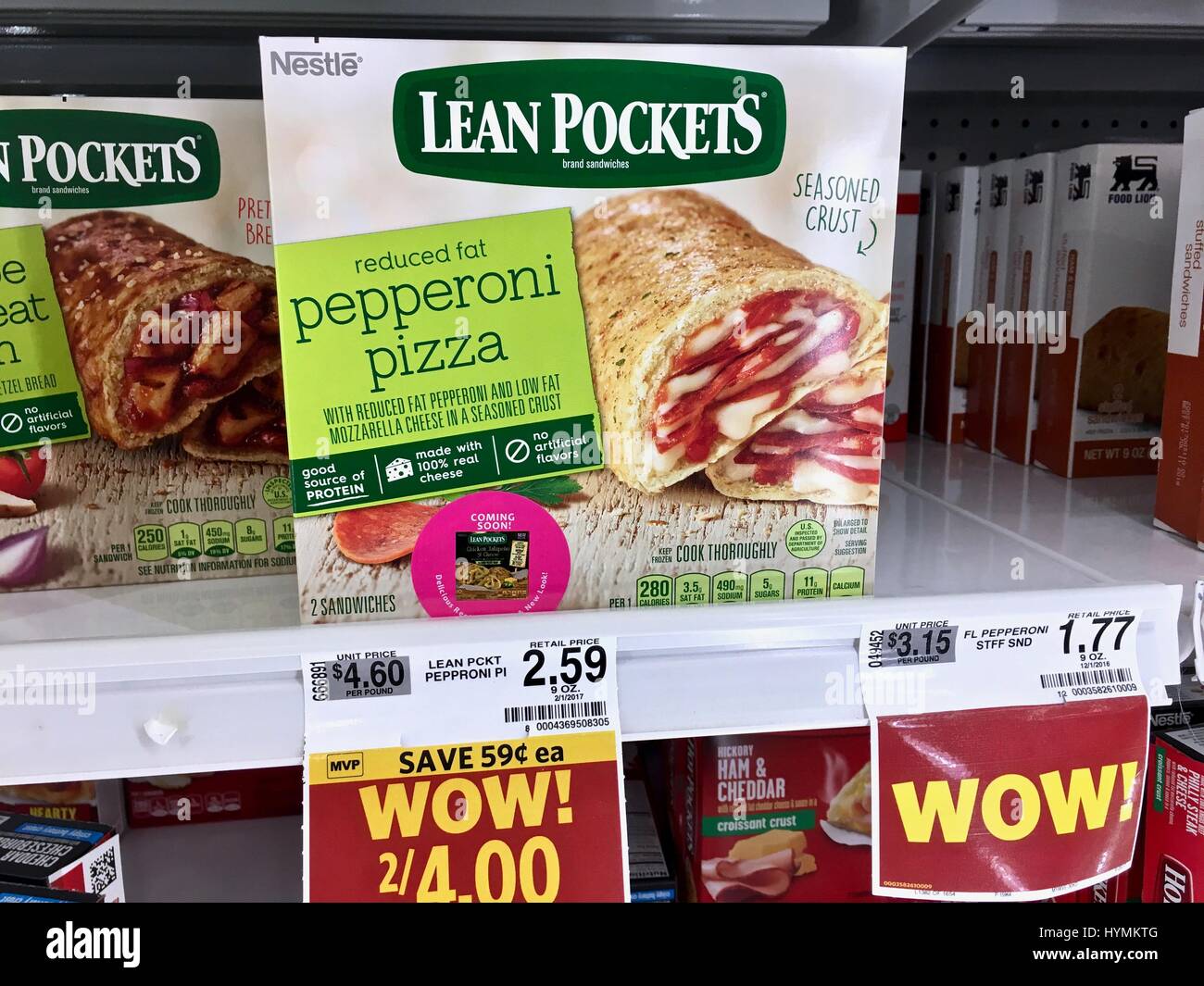 Hot pockets hi-res stock photography and images - Alamy
