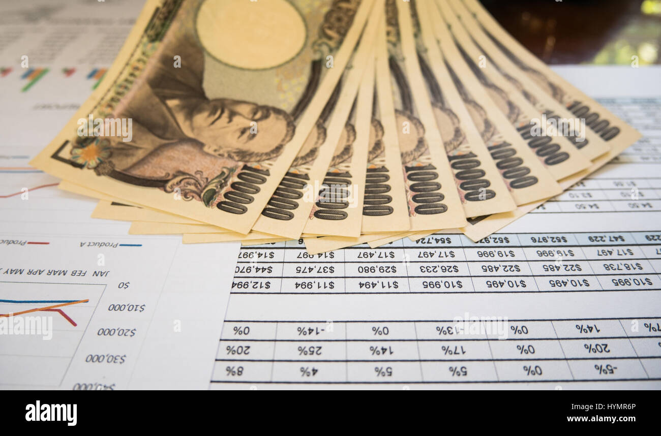 Financial statement hi-res stock photography and images - Alamy