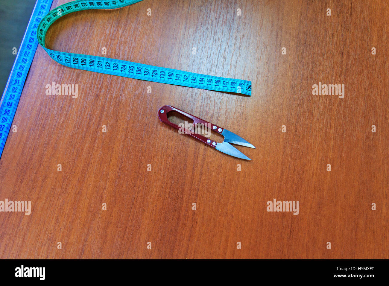 Pompommaker hi-res stock photography and images - Alamy