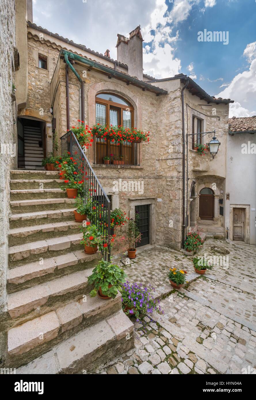 Castle of barrea hi-res stock photography and images - Alamy