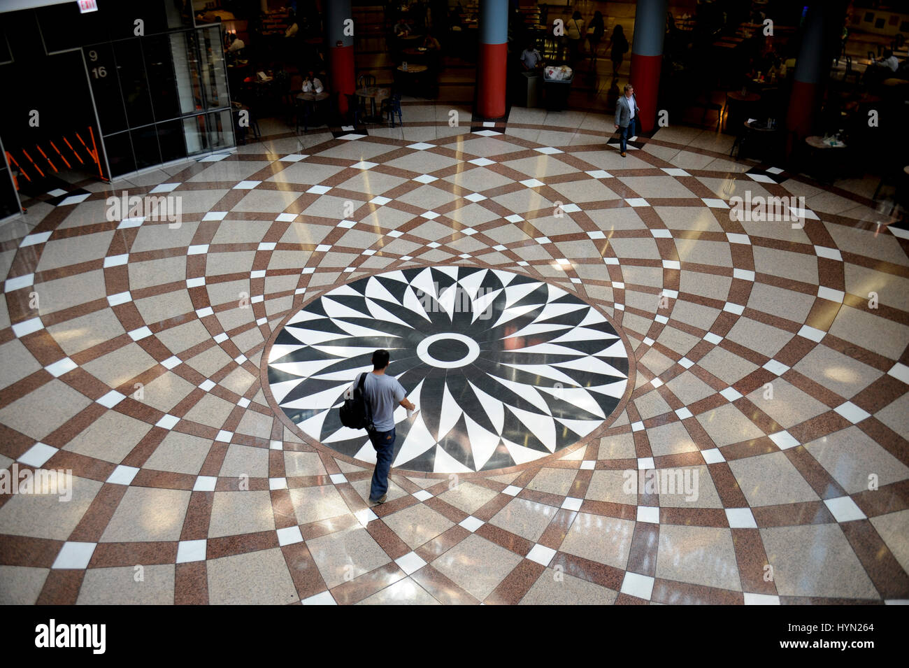 The State of Illinois Building, (James R Thompson Building), atrium in ...