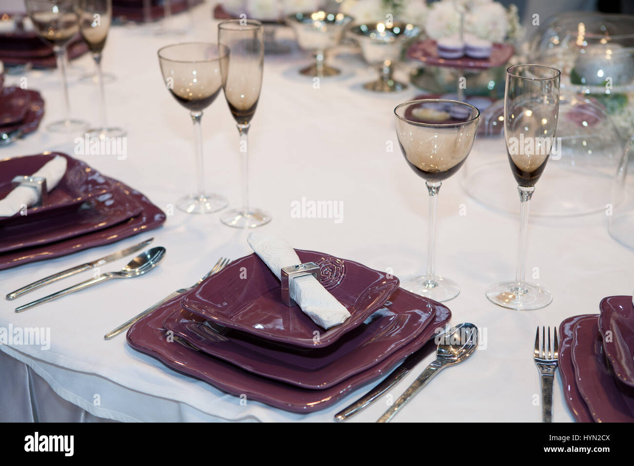 Elegant wedding dinner Stock Photo - Alamy