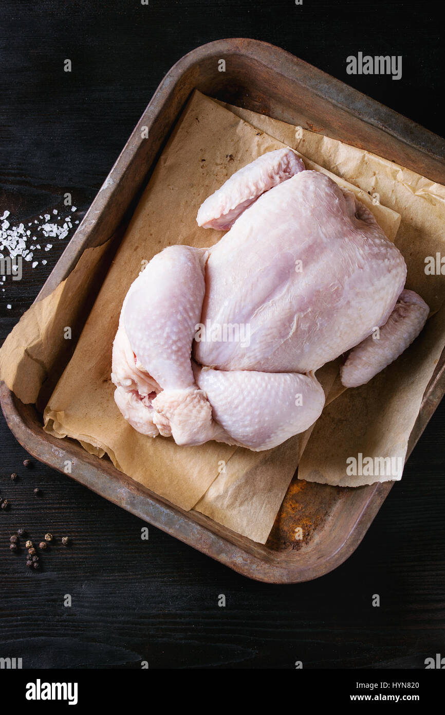 Raw uncooked chicken Stock Photo - Alamy