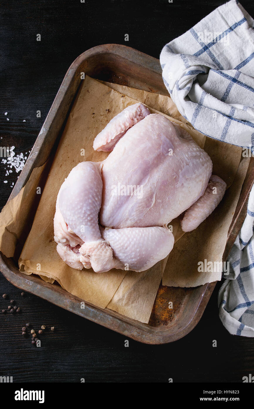 Raw uncooked chicken Stock Photo - Alamy