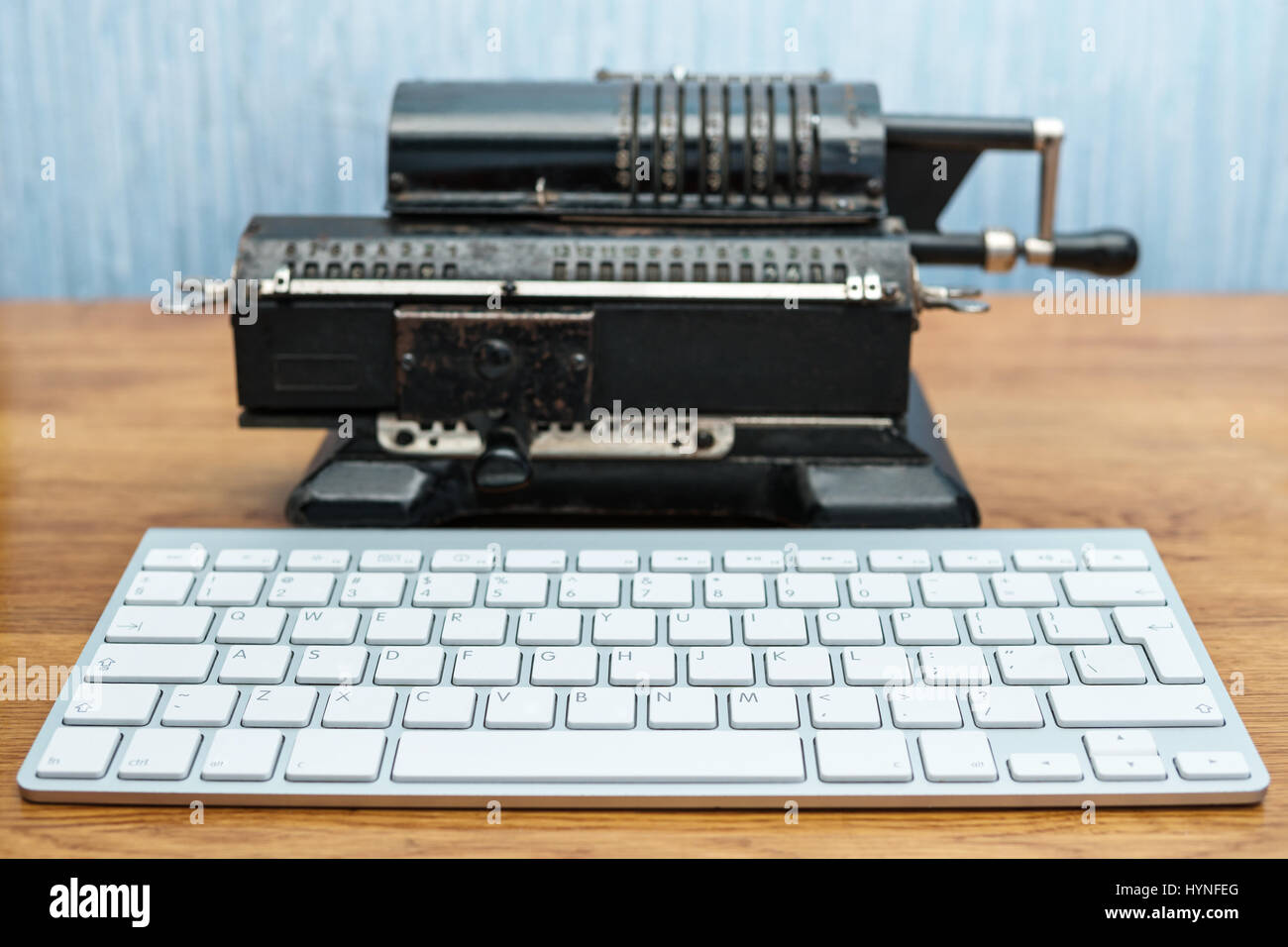 Old adding machine hi-res stock photography and images - Alamy
