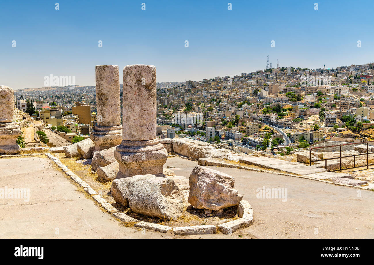 View citadel ruins skyline amman hi-res stock photography and images ...
