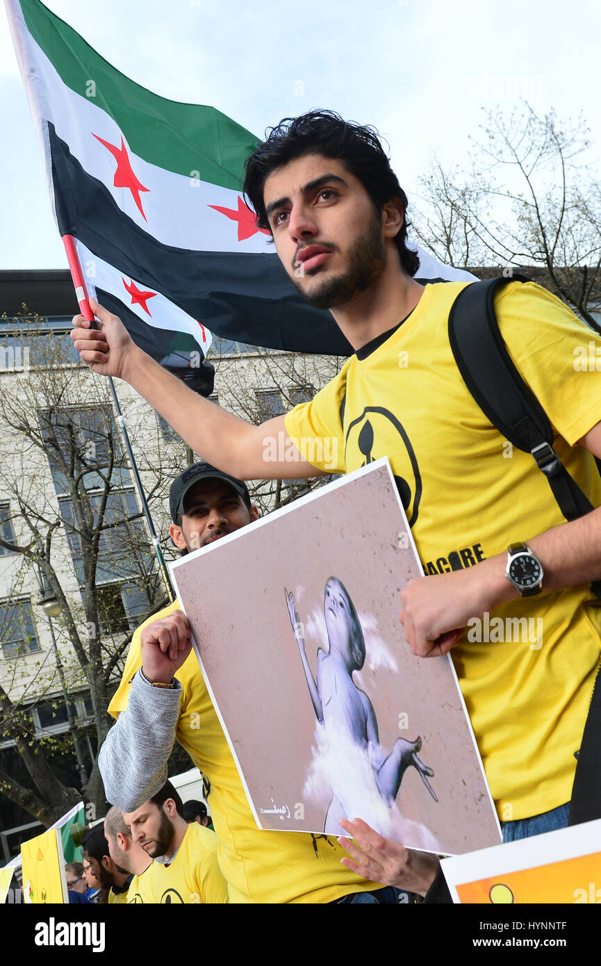 Berlin, Germany. 05th Apr, 2017. Members of the German-Syrian ...
